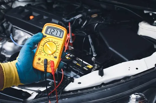 Cara Uji & Periksa Cas Bateri Kereta Guna Multimeter